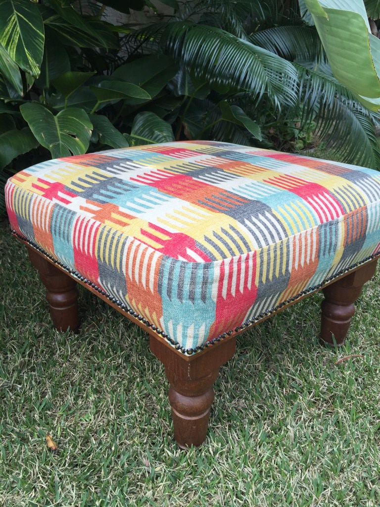 RenoverUpholstery – 'Revamping Old Furniture'